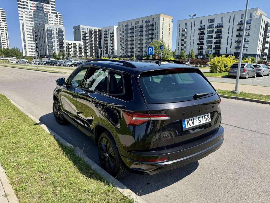 Melns Skoda Karoq 2025 Rīga, ar dzinēja tilpumu 1.50 L un nobraukumu 33 tūkst. km par 23450 €, foto 19 vietnē AUTOMOTO.COM.LV