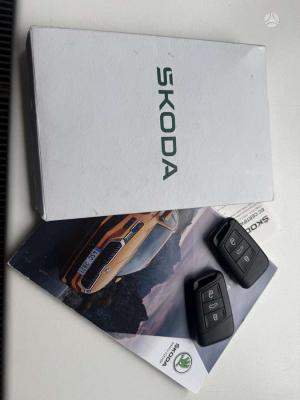 Melns Skoda Karoq 2025 Rīga, ar dzinēja tilpumu 1.50 L un nobraukumu 33 tūkst. km par 23450 €, foto 23 vietnē AUTOMOTO.COM.LV