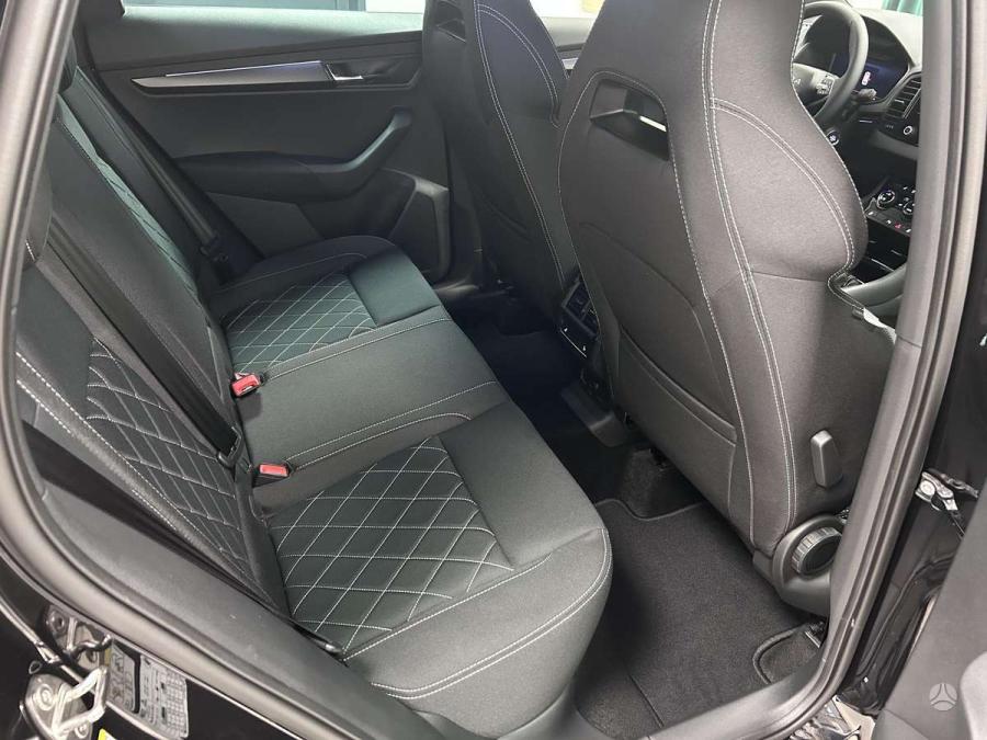 Black Skoda Karoq 2026 in Vilnius, with an engine capacity of 1.50 L and mileage of 5 thousand km for 34600 €, photo 10 on AUTOMOTO.COM.LV