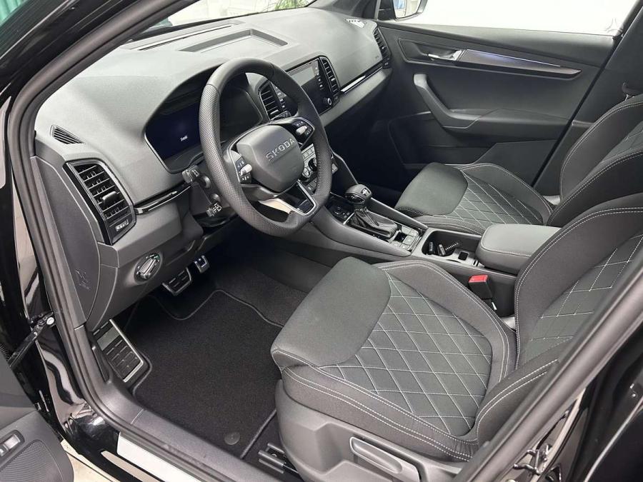 Black Skoda Karoq 2026 in Vilnius, with an engine capacity of 1.50 L and mileage of 5 thousand km for 34600 €, photo 12 on AUTOMOTO.COM.LV