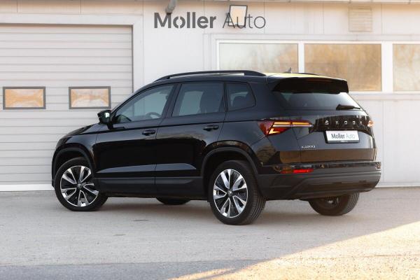 Black Skoda Karoq 2022 in Jelgava, with an engine capacity of 1.50 L and mileage of 149 thousand km for 23500 €, photo 6 on AUTOMOTO.COM.LV