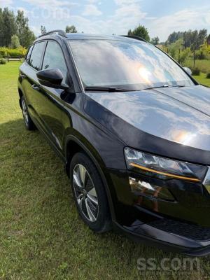 Черный Шкода Karoq 2023 в Рига, объемом двигателя 1.50 л и пробегом 98 тыс. км за 21500 €, фото 4 на AUTOMOTO.COM.LV