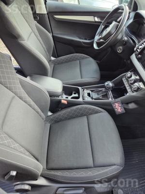 Melns Skoda Karoq 2021 Rīga, ar dzinēja tilpumu 1.50 L un nobraukumu 79 tūkst. km par 20500 €, foto 9 vietnē AUTOMOTO.COM.LV