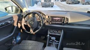 Melns Skoda Karoq 2018 Tallina, ar dzinēja tilpumu 1.50 L un nobraukumu 70 tūkst. km par 16700 €, foto 3 vietnē AUTOMOTO.COM.LV