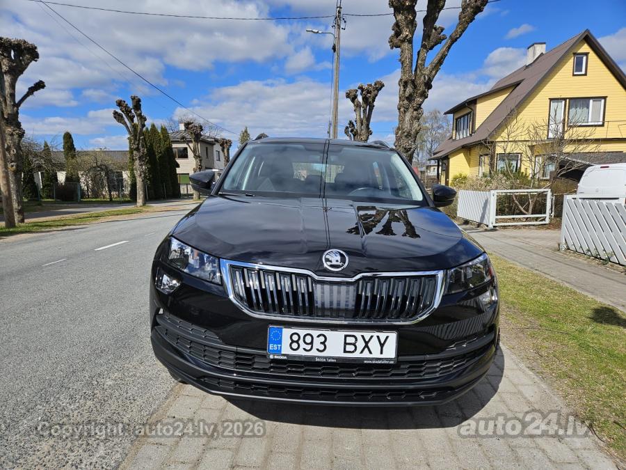 Black Skoda Karoq 2018 in Tallinn, with an engine capacity of 1.60 L and mileage of 76 thousand km for 15200 €, photo 3 on AUTOMOTO.COM.LV
