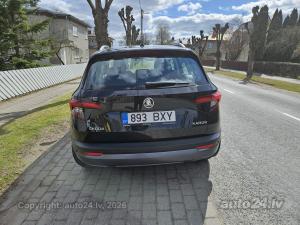 Black Skoda Karoq 2018 in Tallinn, with an engine capacity of 1.60 L and mileage of 76 thousand km for 15200 €, photo 6 on AUTOMOTO.COM.LV