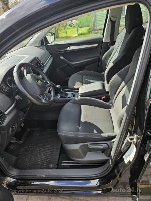 Black Skoda Karoq 2018 in Tallinn, with an engine capacity of 1.60 L and mileage of 76 thousand km for 15200 €, photo 9 on AUTOMOTO.COM.LV