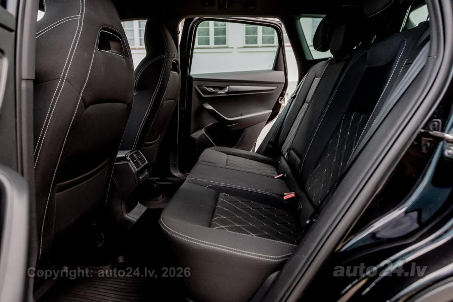 Black Skoda Karoq 2020 in Parnu, with an engine capacity of 2.00 L and mileage of 202 thousand km for 19900 €, photo 12 on AUTOMOTO.COM.LV