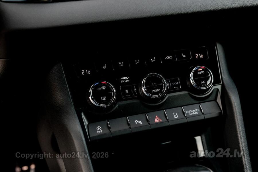 Black Skoda Karoq 2020 in Parnu, with an engine capacity of 2.00 L and mileage of 202 thousand km for 19900 €, photo 22 on AUTOMOTO.COM.LV