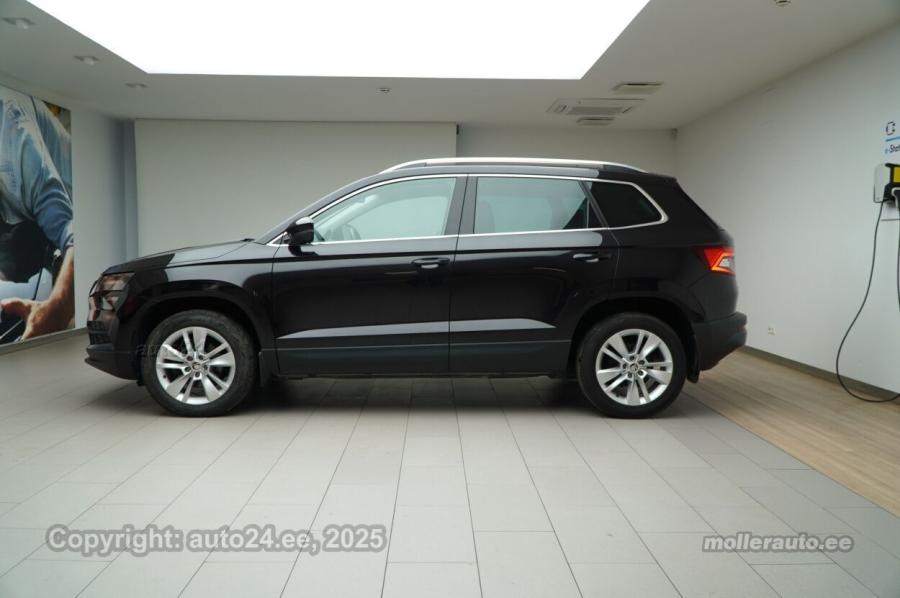 Black Skoda Karoq 2021 in Tallinn, with an engine capacity of 1.50 L and mileage of 141 thousand km for 17900 €, photo 3 on AUTOMOTO.COM.LV