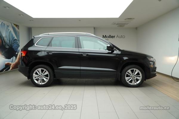 Melns Skoda Karoq 2021 Tallina, ar dzinēja tilpumu 1.50 L un nobraukumu 141 tūkst. km par 17900 €, foto 4 vietnē AUTOMOTO.COM.LV