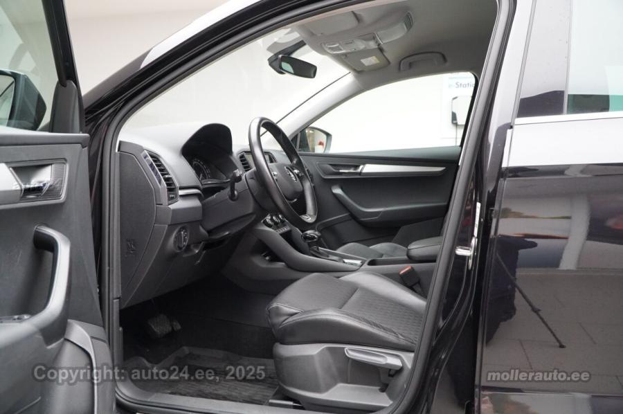 Black Skoda Karoq 2021 in Tallinn, with an engine capacity of 1.50 L and mileage of 141 thousand km for 17900 €, photo 7 on AUTOMOTO.COM.LV