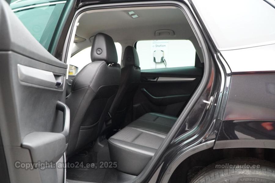 Black Skoda Karoq 2021 in Tallinn, with an engine capacity of 1.50 L and mileage of 141 thousand km for 17900 €, photo 9 on AUTOMOTO.COM.LV
