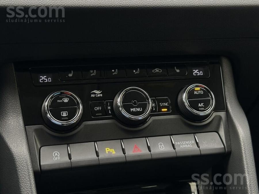 Melns Skoda Karoq 2022 Rīga, ar dzinēja tilpumu 2.00 L un nobraukumu 142 tūkst. km par 18950 €, foto 17 vietnē AUTOMOTO.COM.LV