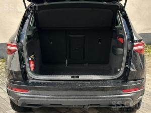 Melns Skoda Karoq 2022 Rīga, ar dzinēja tilpumu 2.00 L un nobraukumu 142 tūkst. km par 18950 €, foto 24 vietnē AUTOMOTO.COM.LV