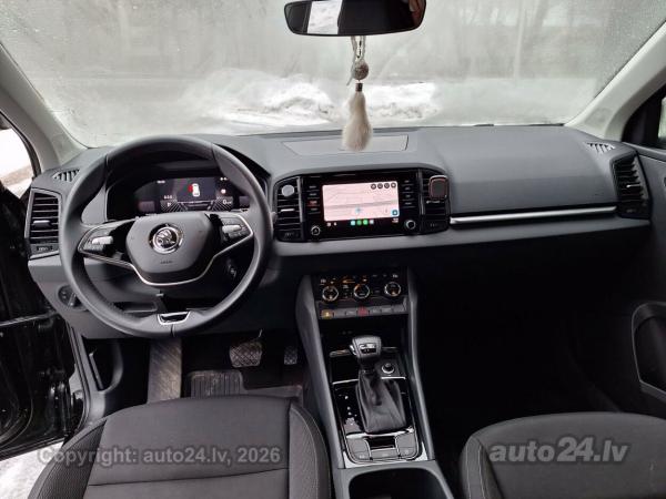 Black Skoda Karoq 2024 in Tallinn, with an engine capacity of 1.50 L and mileage of 53 thousand km for 28500 €, photo 5 on AUTOMOTO.COM.LV
