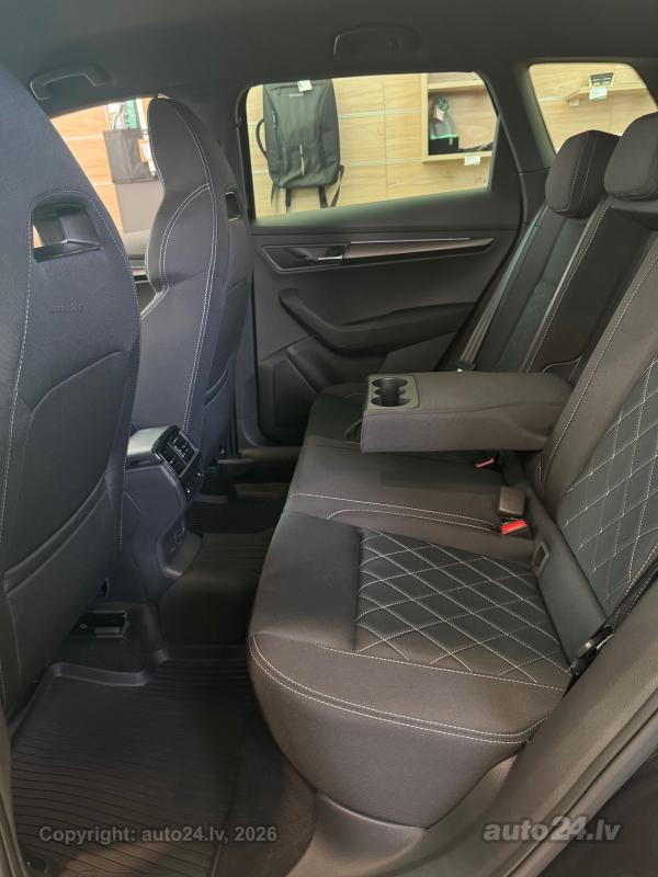 Black Skoda Karoq 2026 in Paide, with an engine capacity of 0.00 L and mileage of 0 thousand km for 34420 €, photo 9 on AUTOMOTO.COM.LV