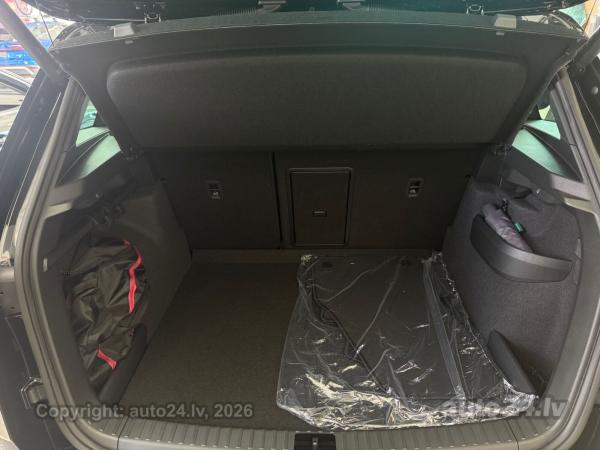 Black Skoda Karoq 2026 in Paide, with an engine capacity of 0.00 L and mileage of 0 thousand km for 34420 €, photo 10 on AUTOMOTO.COM.LV