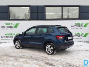 Blue Skoda Karoq 2018 in Tukums, with an engine capacity of 1.60 L and mileage of 67 thousand km for 18900 €, photo 3 on AUTOMOTO.COM.LV