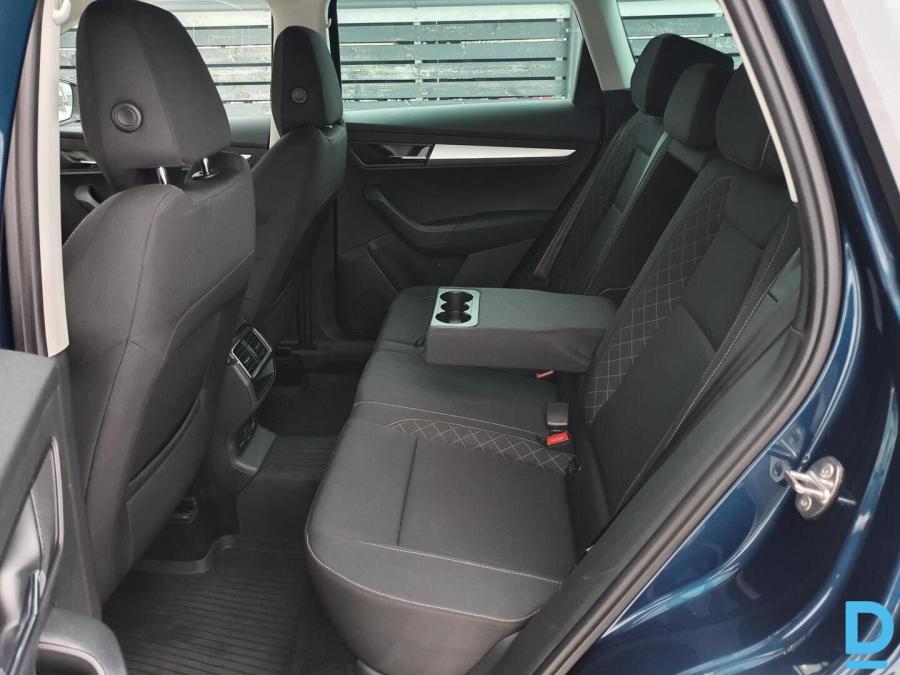 Blue Skoda Karoq 2018 in Tukums, with an engine capacity of 1.60 L and mileage of 67 thousand km for 18900 €, photo 7 on AUTOMOTO.COM.LV