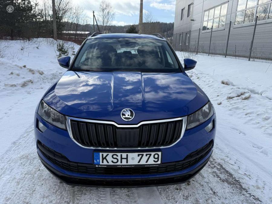 Blue Skoda Karoq 2018 in Vilnius, with an engine capacity of 1.97 L and mileage of 269 thousand km for 9900 €, photo 2 on AUTOMOTO.COM.LV