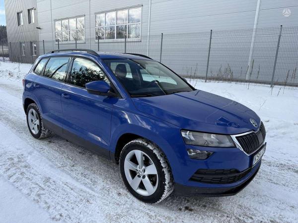 Blue Skoda Karoq 2018 in Vilnius, with an engine capacity of 1.97 L and mileage of 269 thousand km for 9900 €, photo 3 on AUTOMOTO.COM.LV