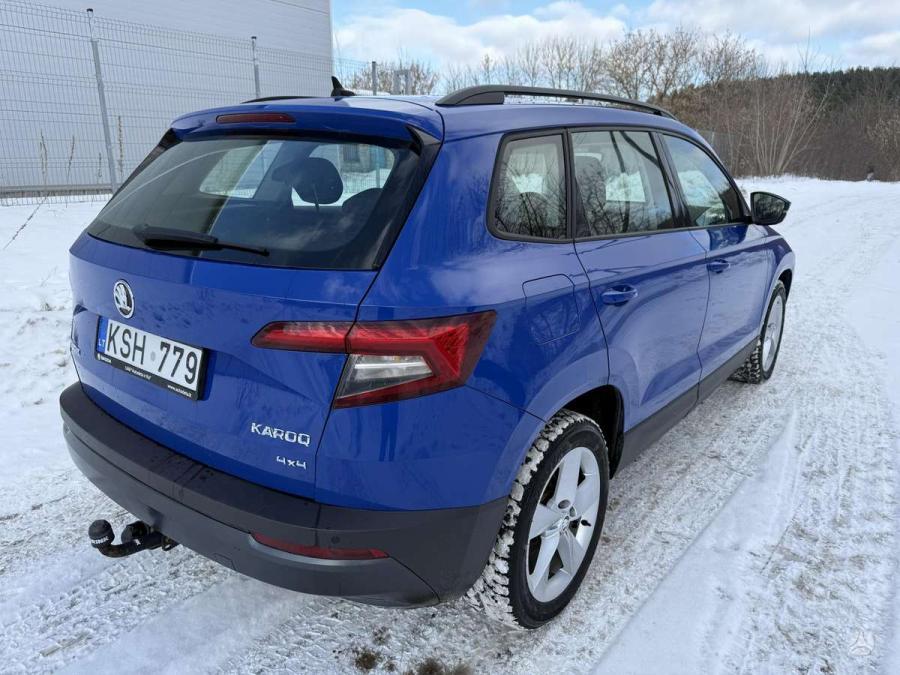 Blue Skoda Karoq 2018 in Vilnius, with an engine capacity of 1.97 L and mileage of 269 thousand km for 9900 €, photo 5 on AUTOMOTO.COM.LV