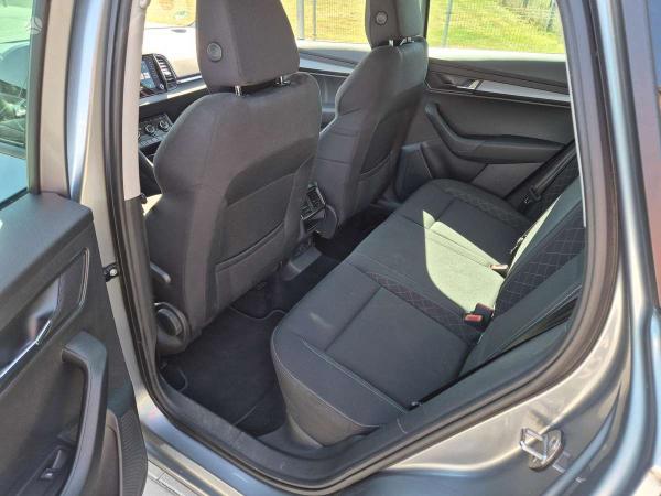 Blue Skoda Karoq 2018 in Siauliai, with an engine capacity of 1.60 L and mileage of 172 thousand km for 16500 €, photo 6 on AUTOMOTO.COM.LV