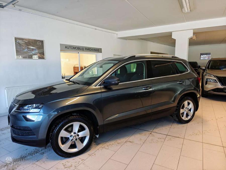 Zils Skoda Karoq 2019 Šauļi, ar dzinēja tilpumu 1.60 L un nobraukumu 129 tūkst. km par 17900 €, foto 4 vietnē AUTOMOTO.COM.LV