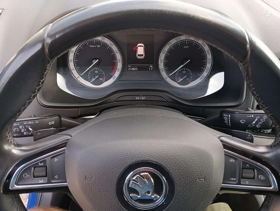 Zils Skoda Karoq 2019 Utena, ar dzinēja tilpumu 1.97 L un nobraukumu 213 tūkst. km par 16900 €, foto 6 vietnē AUTOMOTO.COM.LV