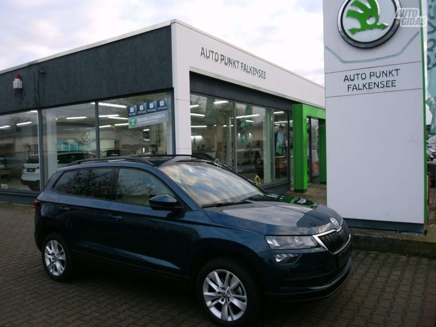 Blue Skoda Karoq 2020 in Kaunas, with an engine capacity of 0.00 L and mileage of 47 thousand km for 25387 €, photo 1 on AUTOMOTO.COM.LV
