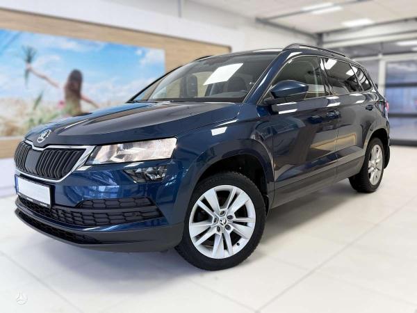 Blue Skoda Karoq 2020 in Kaunas, with an engine capacity of 1.60 L and mileage of 235 thousand km for 13700 €, photo 1 on AUTOMOTO.COM.LV