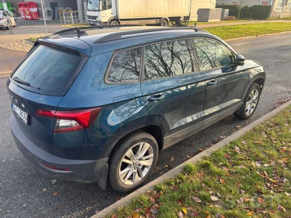 Blue Skoda Karoq 2021 in Riga, with an engine capacity of 1.50 L and mileage of 43 thousand km for 21000 €, photo 3 on AUTOMOTO.COM.LV