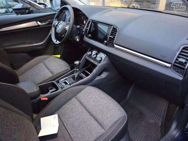 Zils Skoda Karoq 2021 Kauņa, ar dzinēja tilpumu 1.50 L un nobraukumu 19 tūkst. km par 27025 €, foto 4 vietnē AUTOMOTO.COM.LV