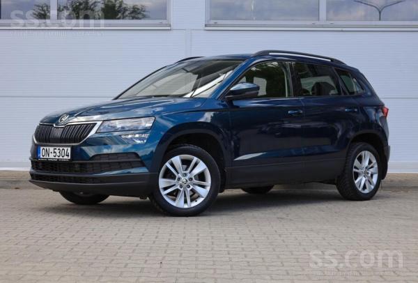 Blue Skoda Karoq 2021 in Riga, with an engine capacity of 1.50 L and mileage of 0 thousand km for 18495 €, photo 1 on AUTOMOTO.COM.LV