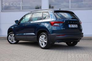 Blue Skoda Karoq 2021 in Riga, with an engine capacity of 1.50 L and mileage of 0 thousand km for 18495 €, photo 6 on AUTOMOTO.COM.LV