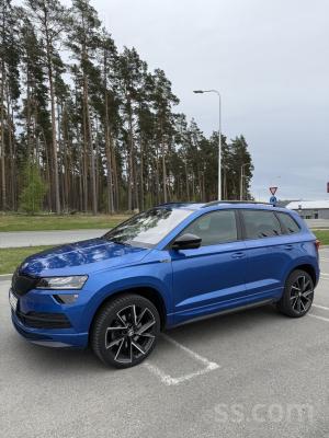 Zils Skoda Karoq 2021 Rīga, ar dzinēja tilpumu 1.50 L un nobraukumu 95 tūkst. km par 21800 €, foto  vietnē AUTOMOTO.COM.LV