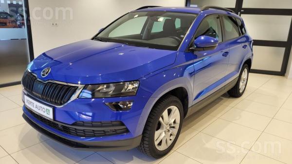 Blue Skoda Karoq 2021 in Riga, with an engine capacity of 1.50 L and mileage of 52 thousand km for 20990 €, photo 3 on AUTOMOTO.COM.LV