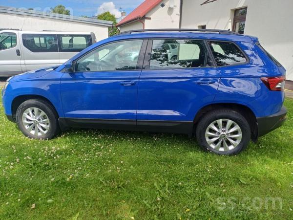 Синий Шкода Karoq 2021 в Рига, объемом двигателя 1.00 л и пробегом 85 тыс. км за 13500 €, фото 2 на AUTOMOTO.COM.LV