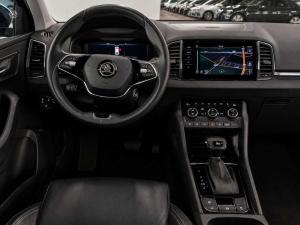 Blue Skoda Karoq 2021 in Klaipeda, with an engine capacity of 1.97 L and mileage of 141 thousand km for 18956 €, photo 7 on AUTOMOTO.COM.LV
