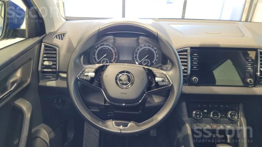 Blue Skoda Karoq 2021 in Riga, with an engine capacity of 1.50 L and mileage of 52 thousand km for 20490 €, photo 9 on AUTOMOTO.COM.LV