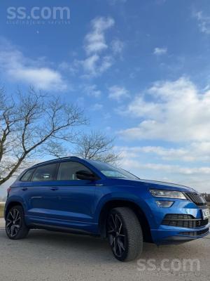 Blue Skoda Karoq 2022 in Riga, with an engine capacity of 1.50 L and mileage of 0 thousand km for 21000 €, photo 4 on AUTOMOTO.COM.LV