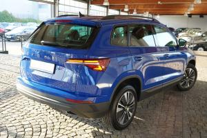 Blue Skoda Karoq 2022 in Kaunas, with an engine capacity of 1.00 L and mileage of 74 thousand km for 25439 €, photo 5 on AUTOMOTO.COM.LV