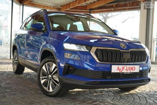 Blue Skoda Karoq 2022 in Kaunas, with an engine capacity of 1.00 L and mileage of 74 thousand km for 25439 €, photo 7 on AUTOMOTO.COM.LV