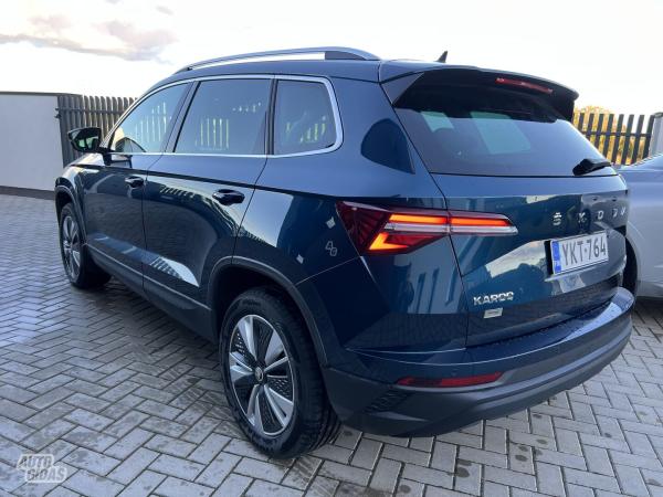 Blue Skoda Karoq 2022 in Siauliai, with an engine capacity of 2.00 L and mileage of 170 thousand km for 21500 €, photo 5 on AUTOMOTO.COM.LV