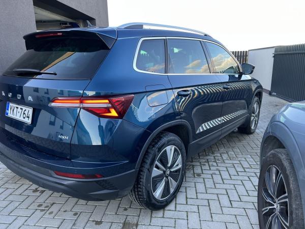 Blue Skoda Karoq 2022 in Siauliai, with an engine capacity of 2.00 L and mileage of 170 thousand km for 21500 €, photo 7 on AUTOMOTO.COM.LV