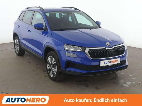 Blue Skoda Karoq 2022 in Kaunas, with an engine capacity of 1.50 L and mileage of 16 thousand km for 28508 €, photo 8 on AUTOMOTO.COM.LV