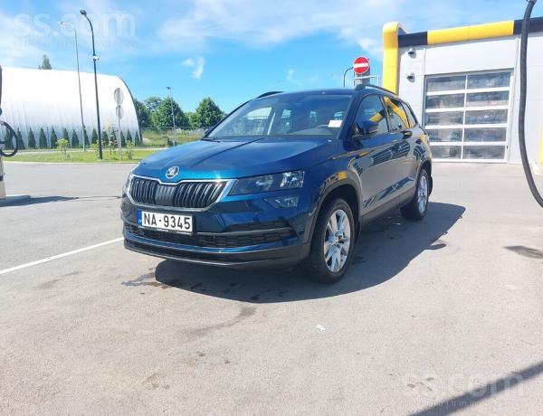 Blue Skoda Karoq 2022 in Liepaja, with an engine capacity of 1.50 L and mileage of 16 thousand km for 22500 €, photo 4 on AUTOMOTO.COM.LV