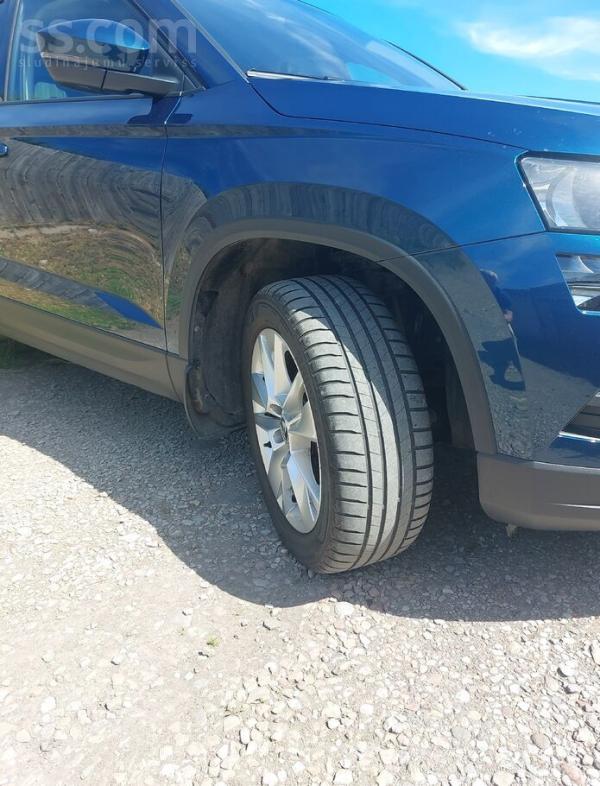 Blue Skoda Karoq 2022 in Liepaja, with an engine capacity of 1.50 L and mileage of 16 thousand km for 22500 €, photo 8 on AUTOMOTO.COM.LV