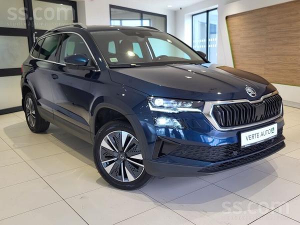 Blue Skoda Karoq 2022 in Riga, with an engine capacity of 1.50 L and mileage of 49 thousand km for 24490 €, photo 1 on AUTOMOTO.COM.LV
